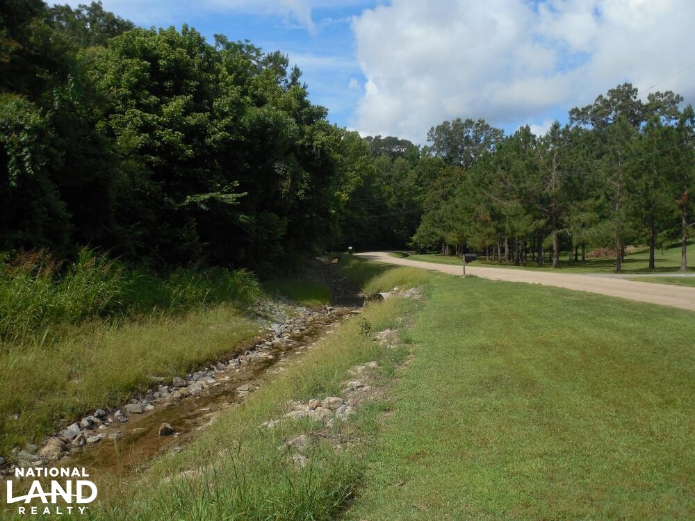 Geronimo Hardwoods Warren Co. Ms in Warren County, Mississippi (26 ...