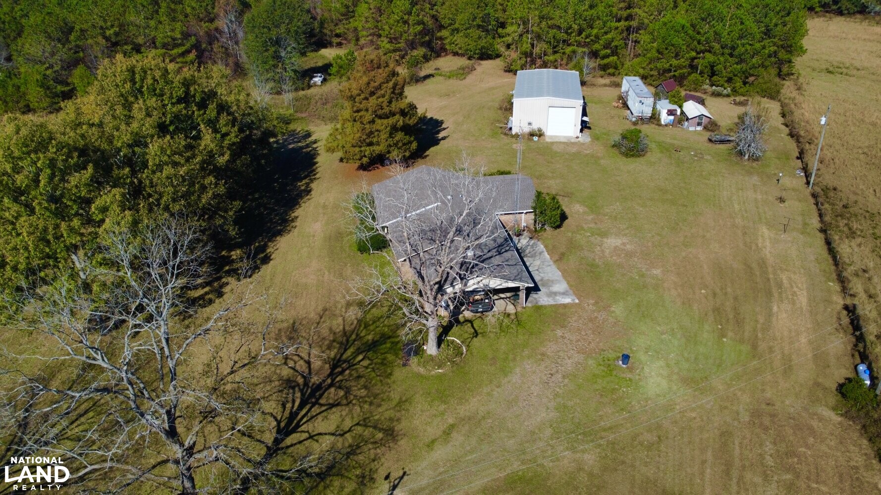 Louisville Home, Barn and Hunting Tract in Barbour County, Alabama (42 ...