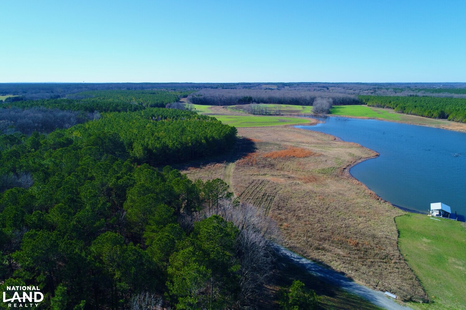 Four Roses Hunting, Fishing, and Recreational Farm & Lodge in Lowndes ...
