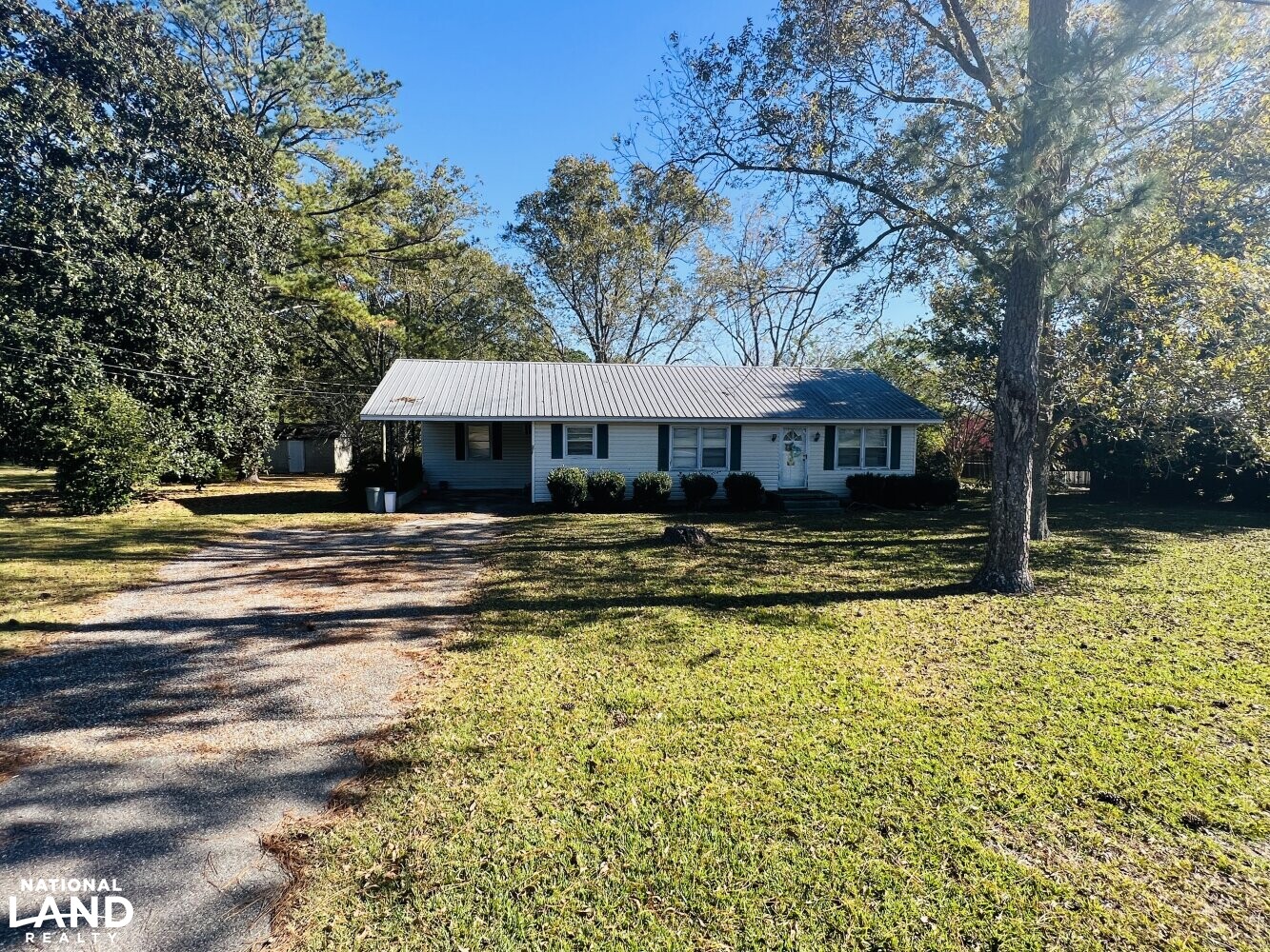 Fenn House in Barbour County, Alabama (20 Photos) | National Land Realty