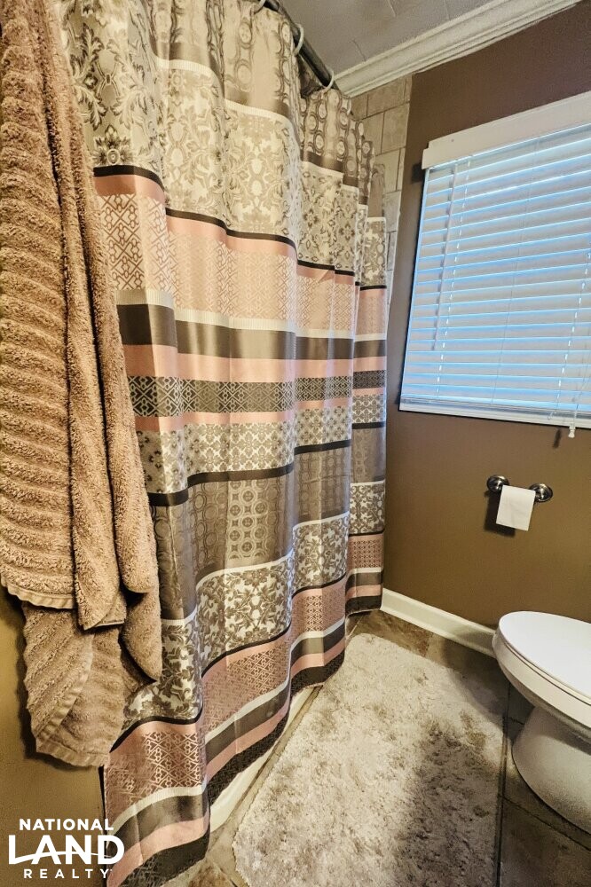 Fenn House in Barbour County, Alabama (20 Photos) | National Land Realty