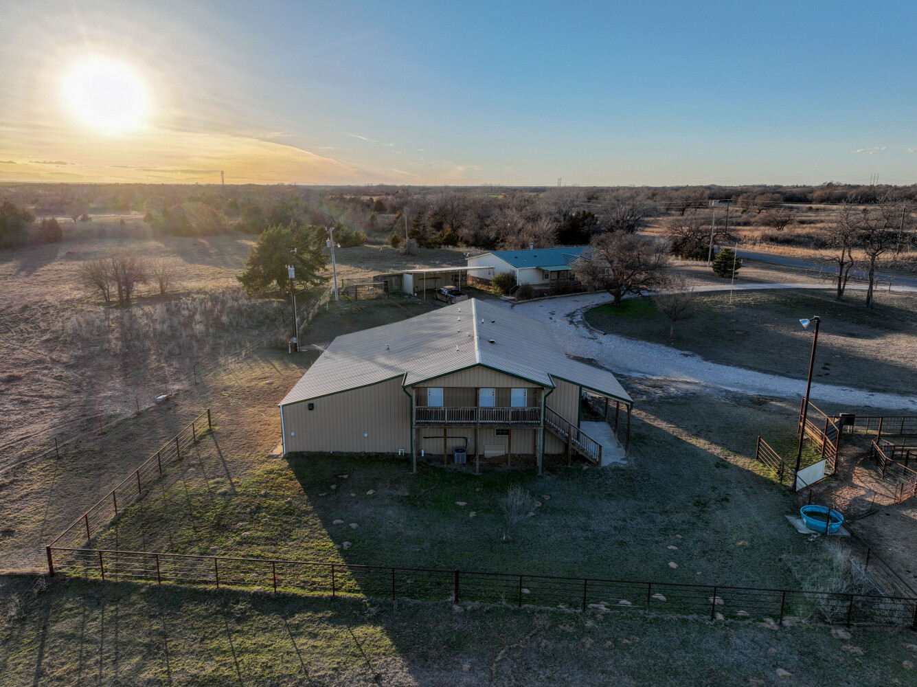 Dover House and Barn in Kingfisher County, Oklahoma (54 Photos ...