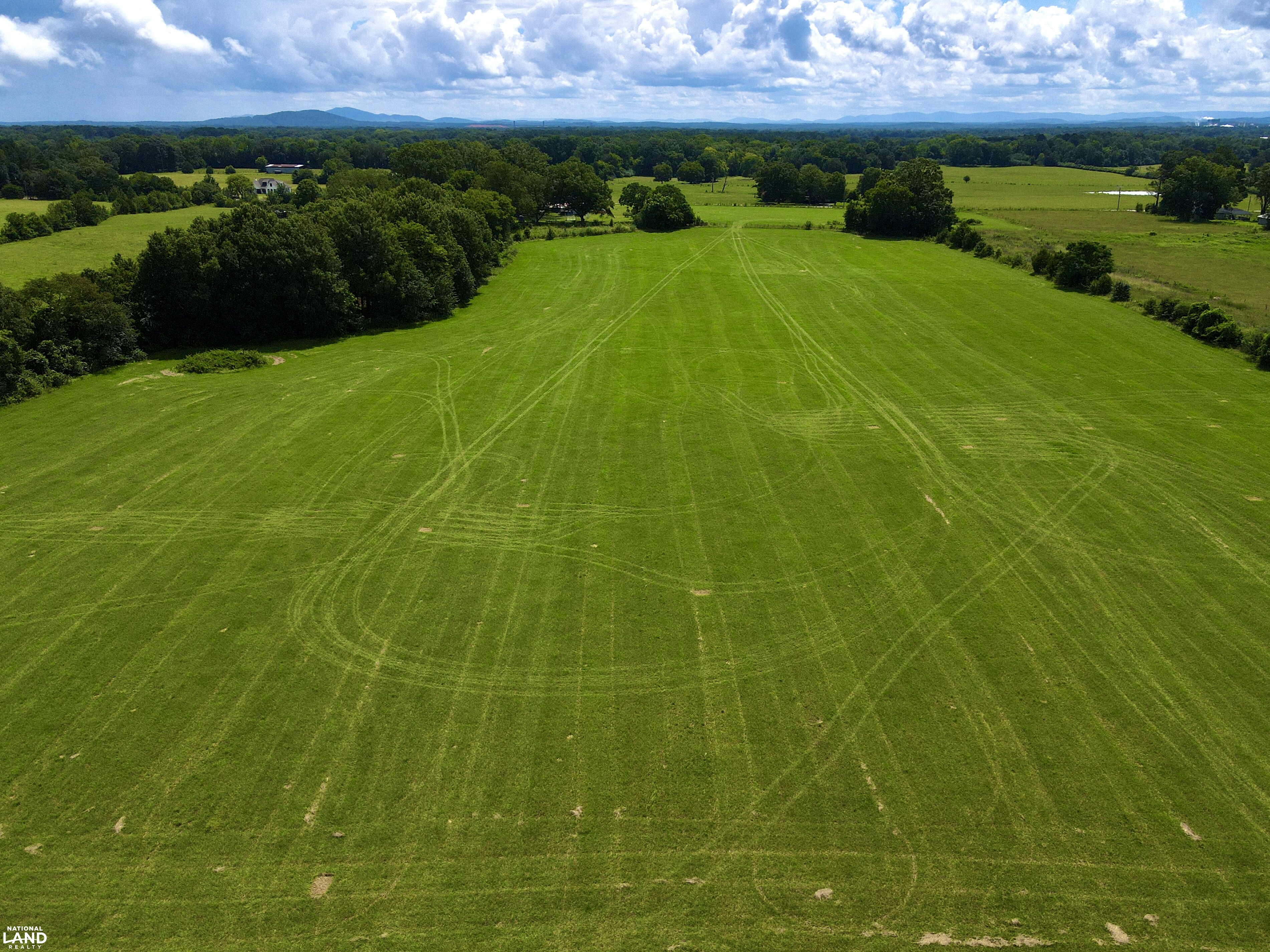 Glaze Ferry Farm in Shelby County, Alabama (22 Photos) | National Land ...