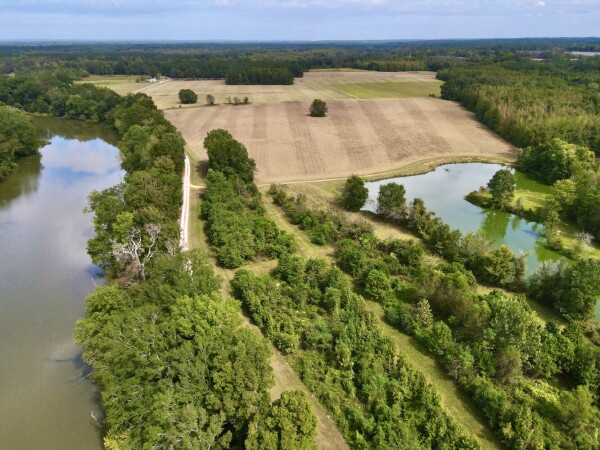 Hull Lake Farm in Tuscaloosa County, Alabama (56 Photos) | National ...