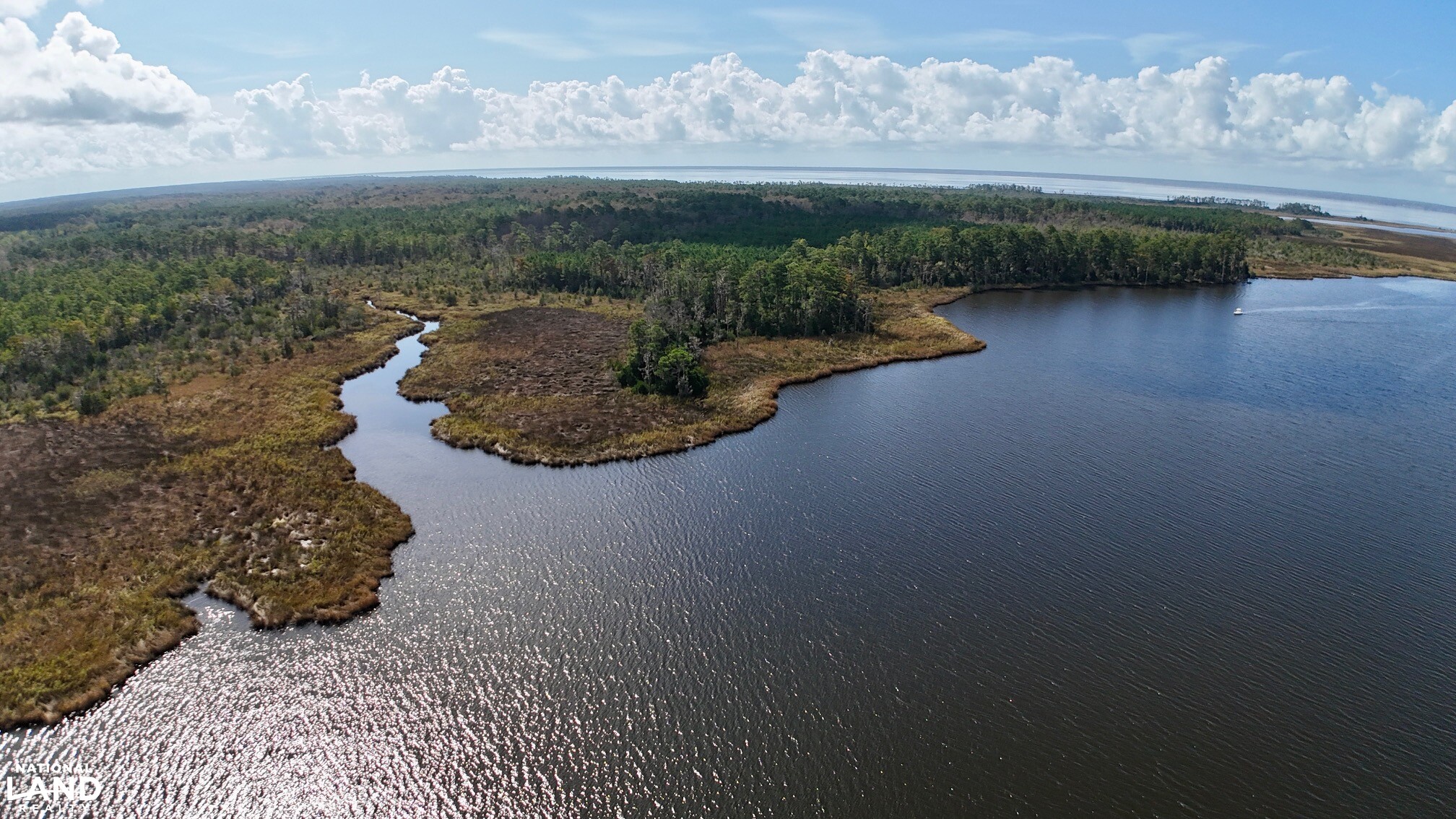 Pamlico Waterfront Recreational Tract in Pamlico County, North Carolina ...